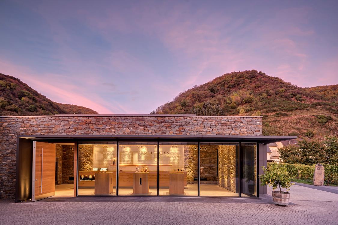 HENRIS | Weingut Scheidgen, Hammerstein